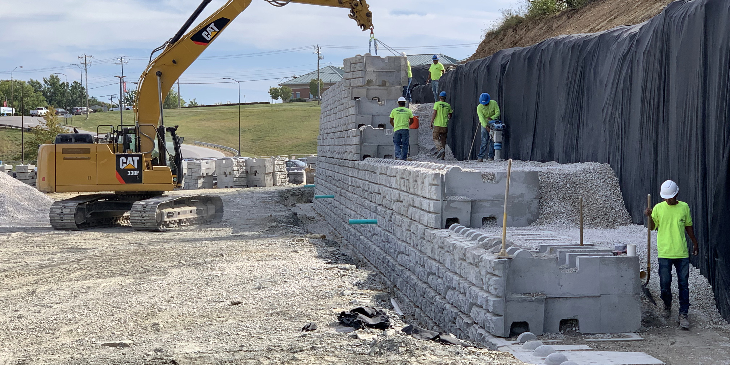 Install Redi-Rock Retaining Walls - Like Building with Giant Legos