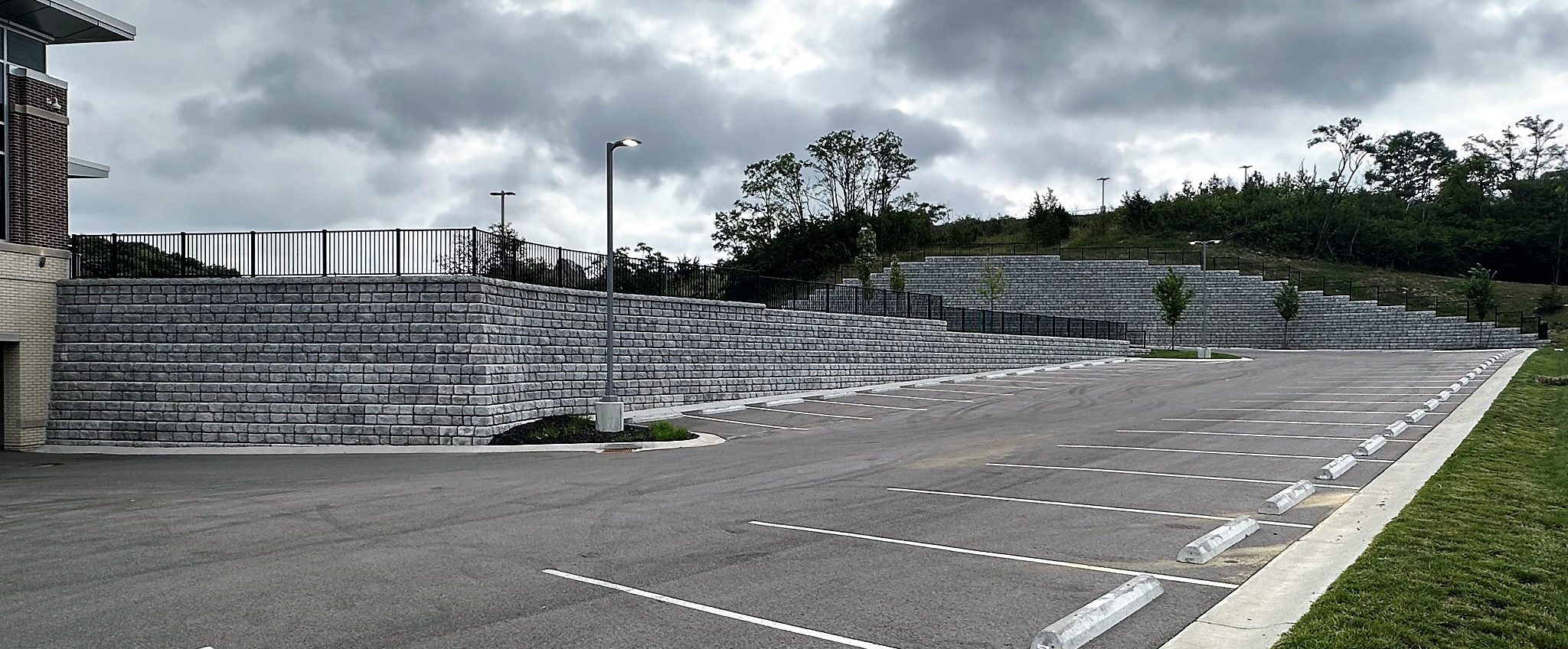 Types of Retaining Walls and Their Applications - Redi-Rock Structures